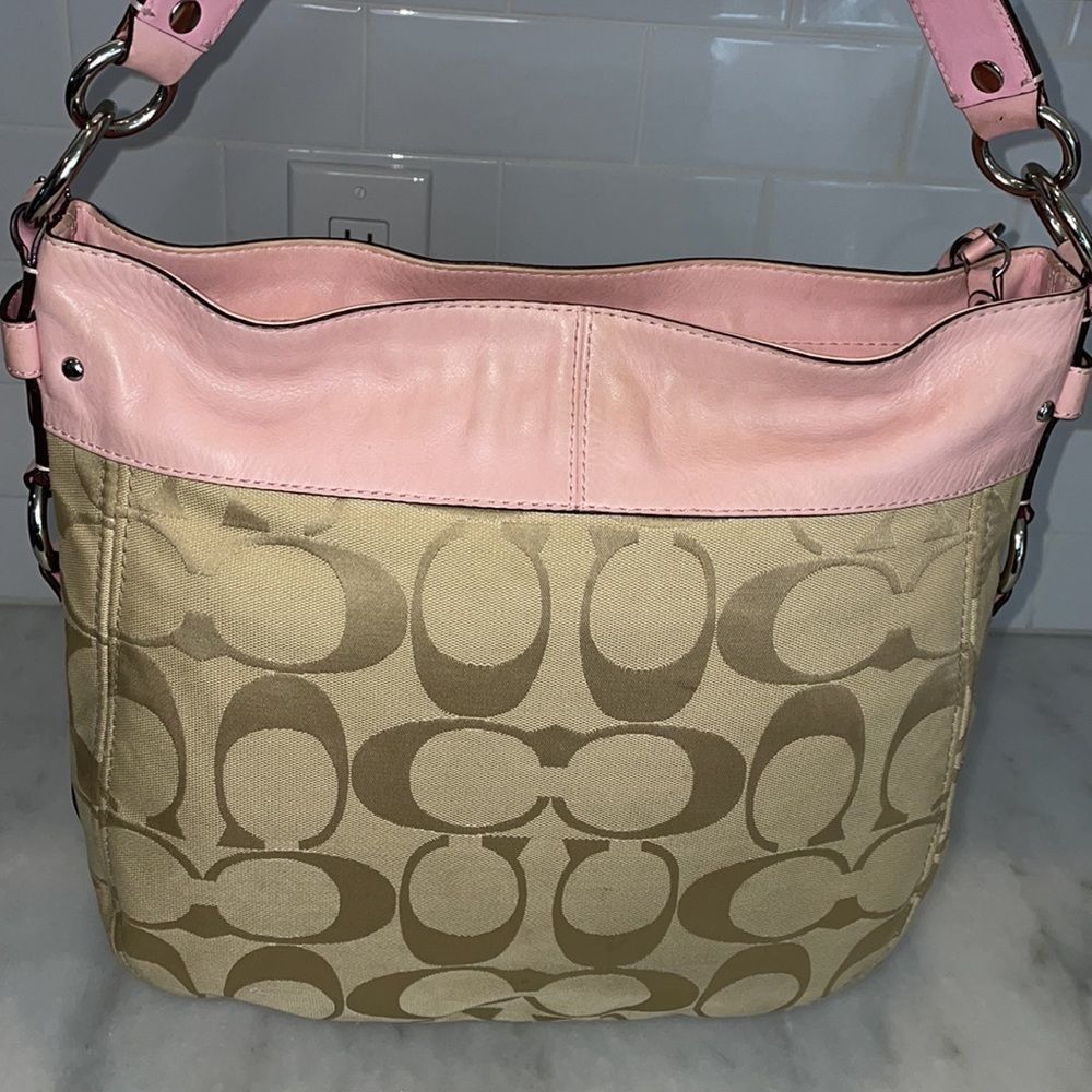 Coach Signature Jacquard Logo Zoe Xl Shoulder Bag - Gem